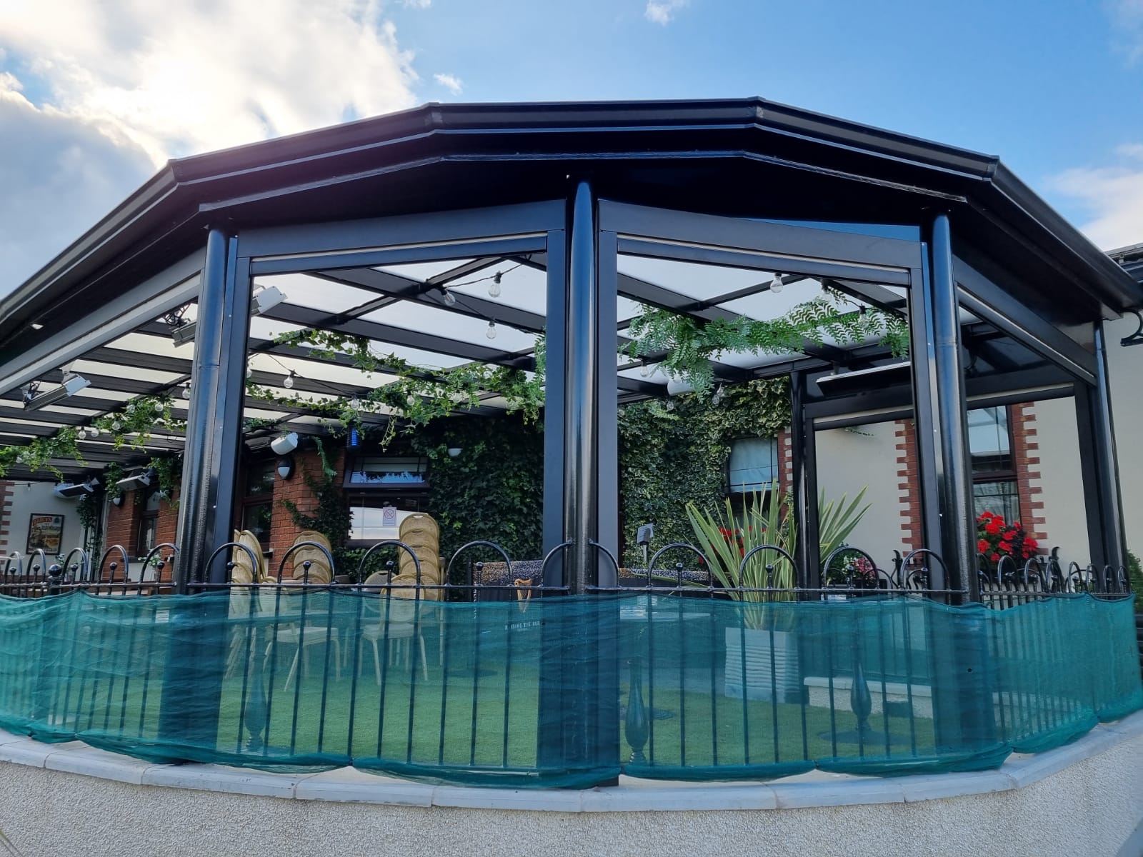 Vertical Drop Blind & Zip Screen - Jesse Blinds & Shutters